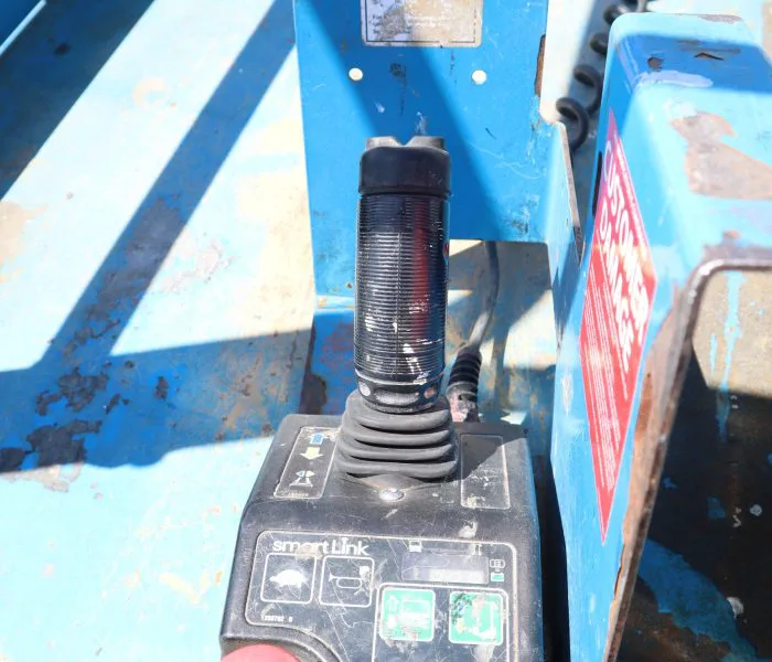 Genie GS-1930 Scissor Lift for Rent - WellBuilt Equipment | Chicago, IL