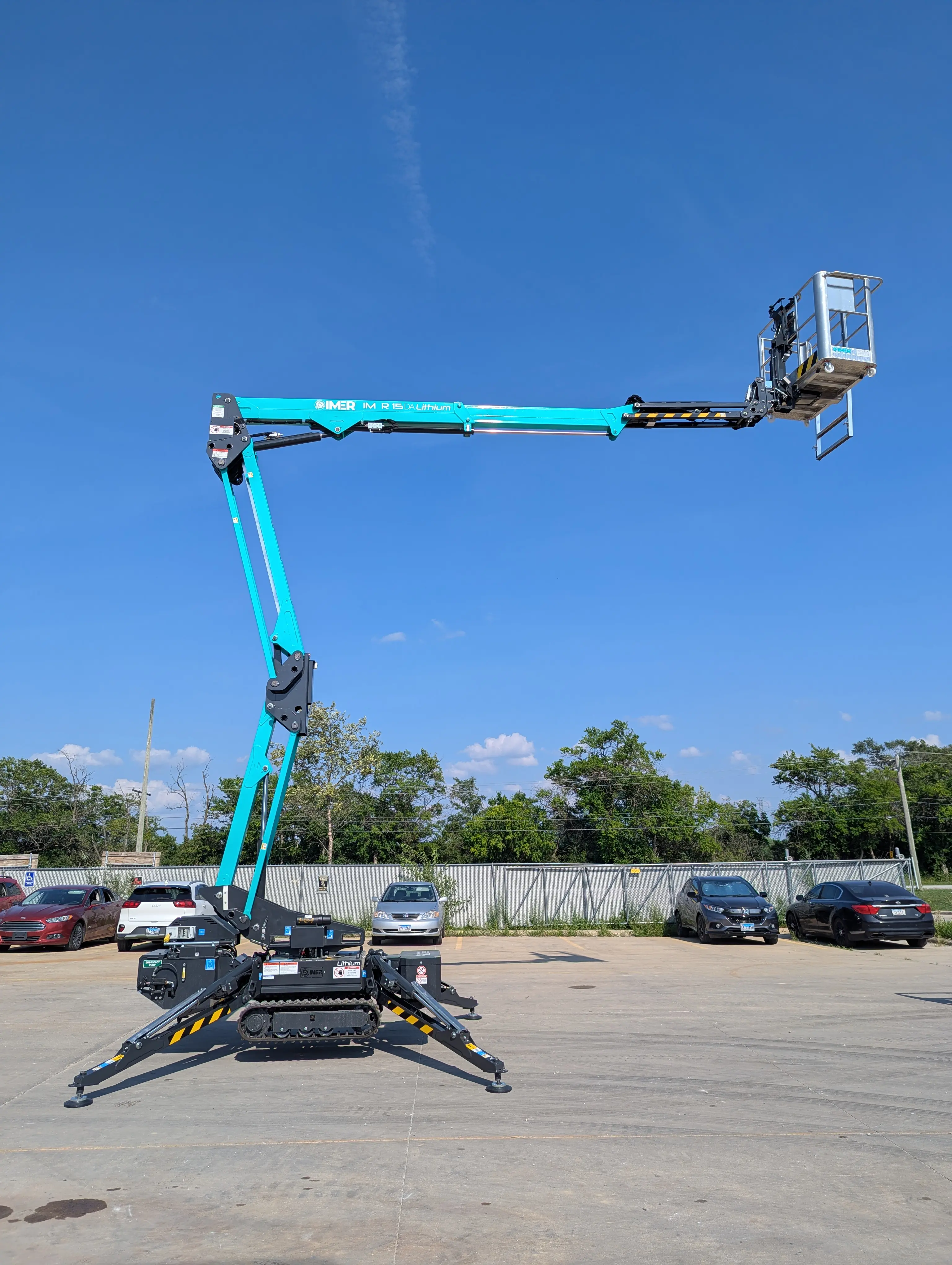 Rental CTE Spider Lifts Available | Wellbuilt Equipment - Chicago