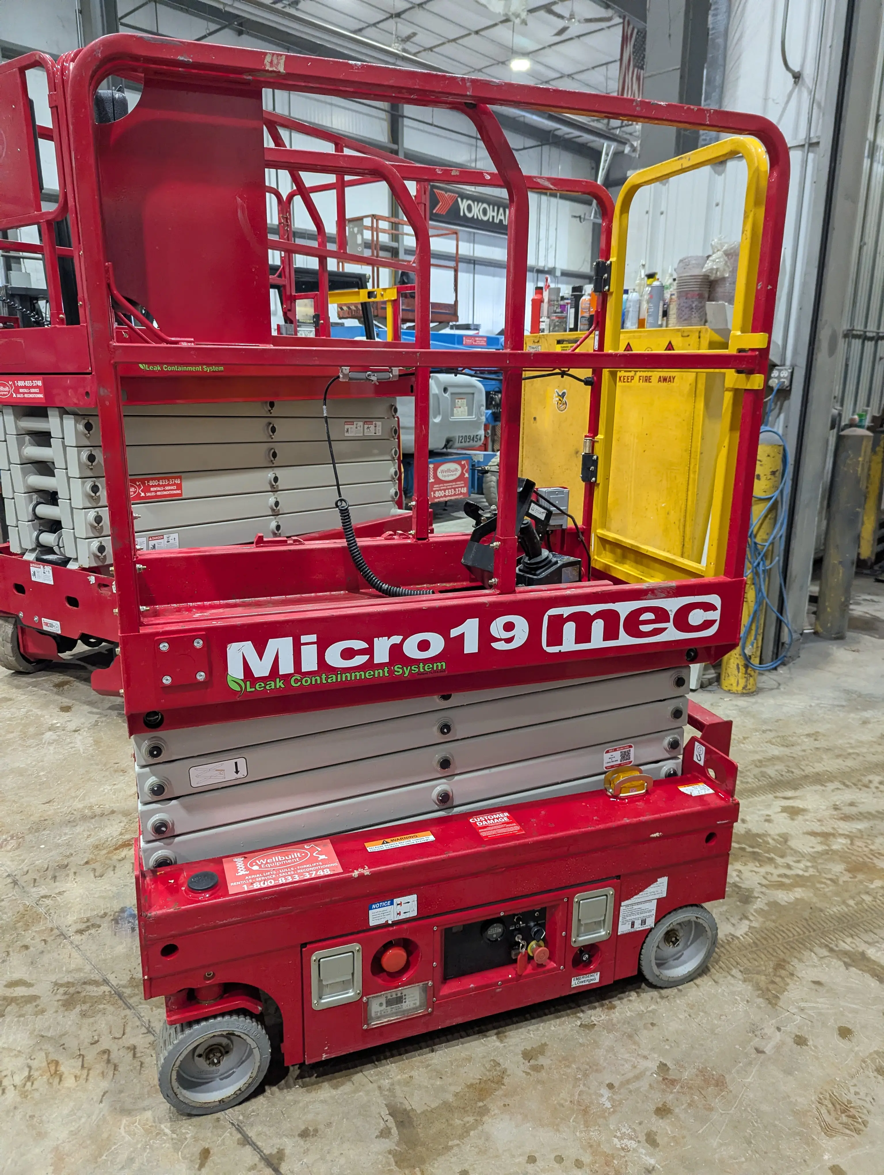 MEC Micro 19 #16926110 - Used Electric Scissor Lift for Sale ...