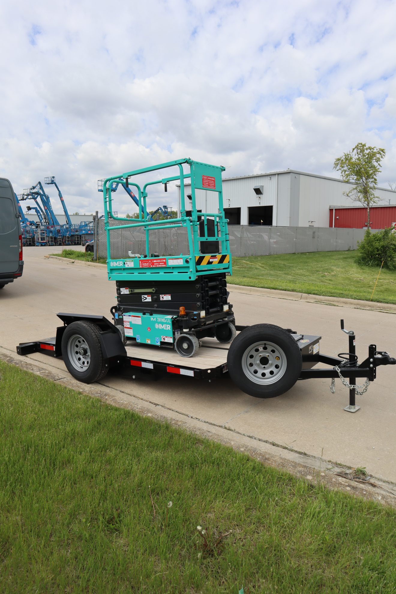 No-Ramp RS-9 Single Axle Tilt Deck Trailer for Rent - WellBuilt Equipment
